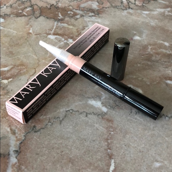 Mary Kay | Makeup | Nib Mary Kay Shade Facial Highlighting Pen | Poshmark